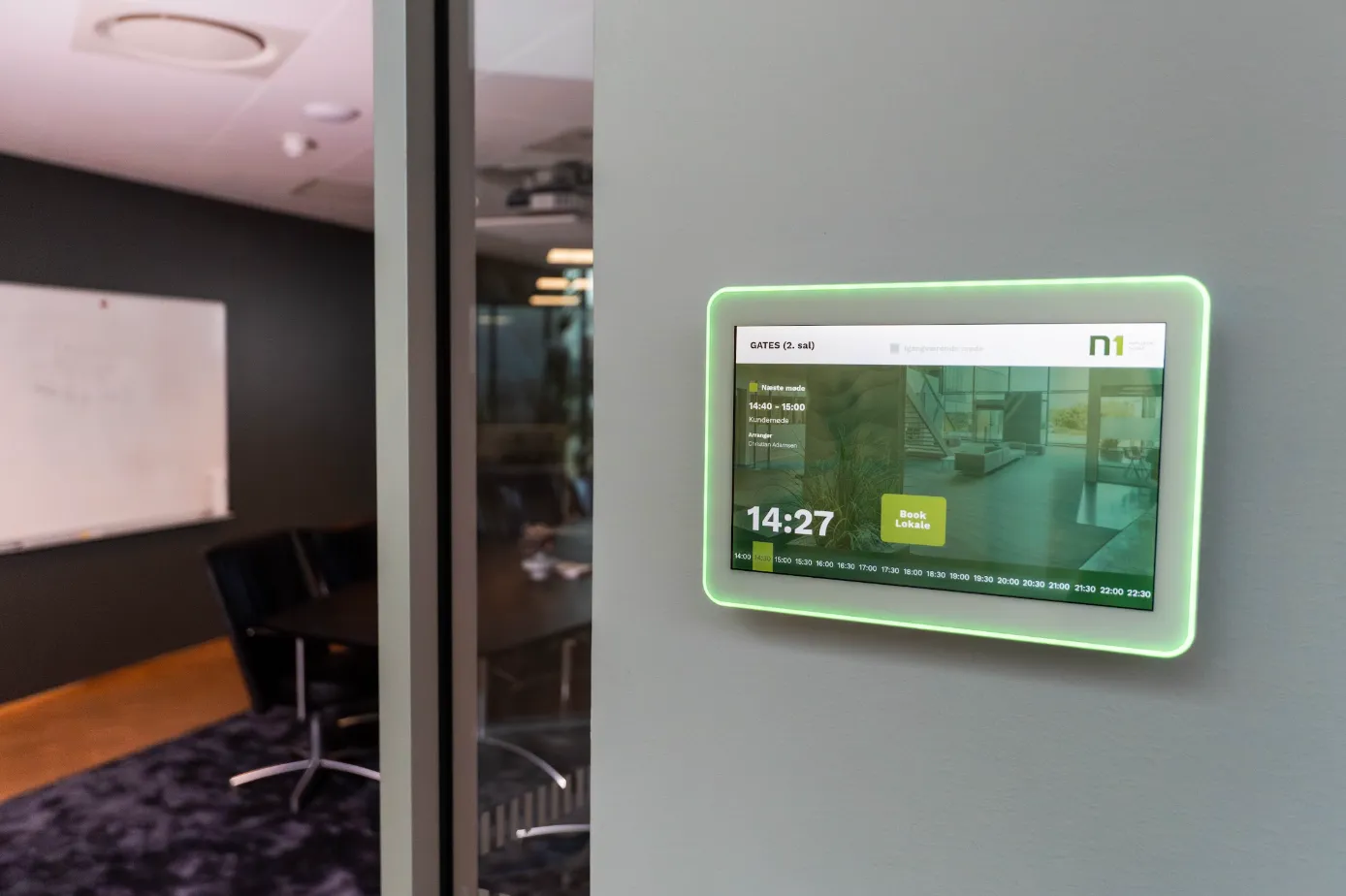 Digital Signage & Meeting Room Solutions | NordicScreen
